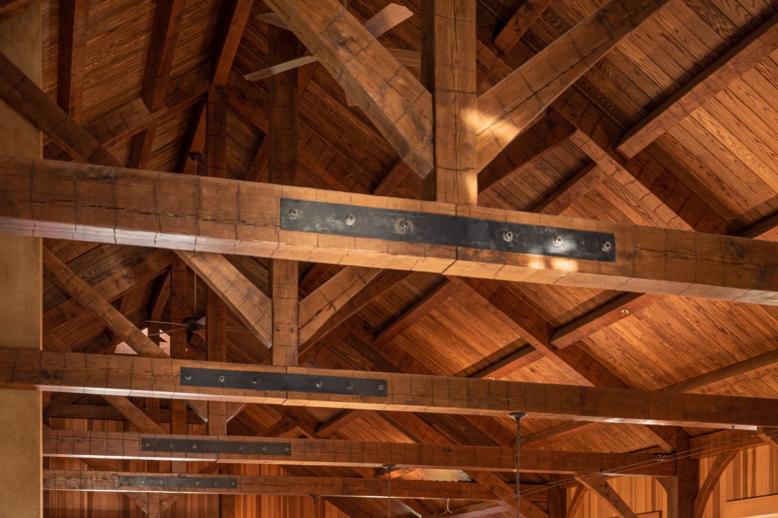Timber Frame Connection Types: Traditional Mortise & Tenon Joinery vs ...